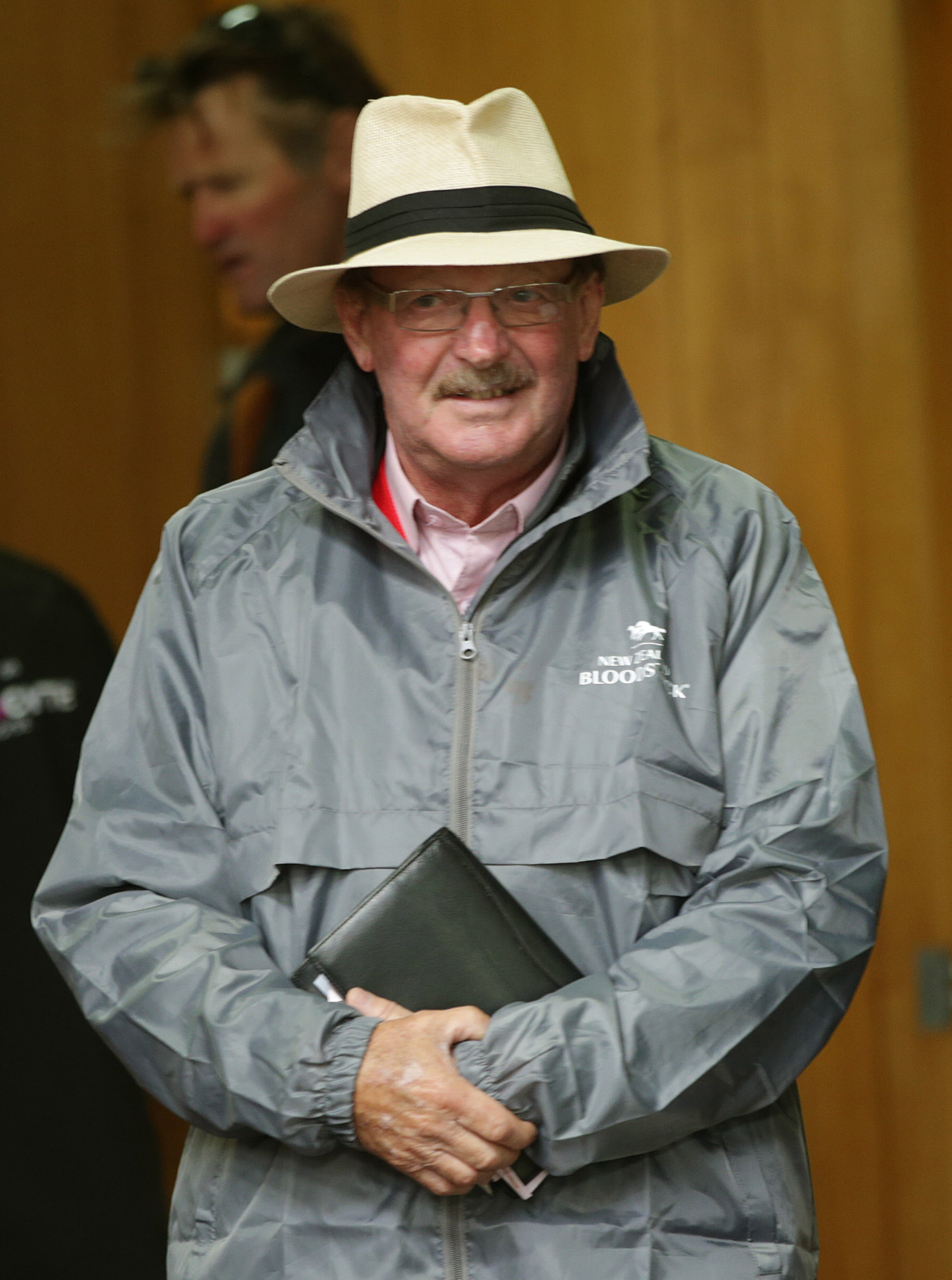 Vale Stuart Hale - LOVERACING.NZ